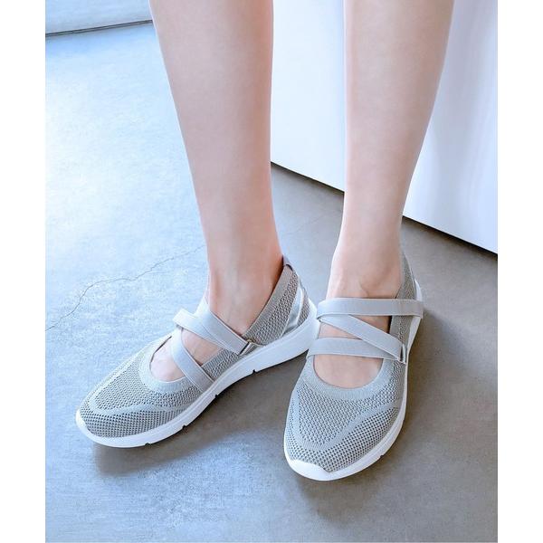 『セール実施中』参考価格：9，900円発売時期：2025年01月コンディション：B（目立つ使用感なし）使用感が少ない、または気にならないアイテム内側・ソール：汚れ参考商品名：《SNEEKE》ルートベルクロニットスニーカー参考品番：25703...