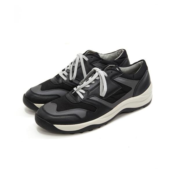 参考価格：33，000円発売時期：2023年02月コンディション：C（やや使用感あり）使用感があり、やや気になる傷や汚れがあるアイテム表面：履きジワつま先：汚れ参考サイズ：25.5cm参考商品名：REPRODUCTION OF FOUND ...