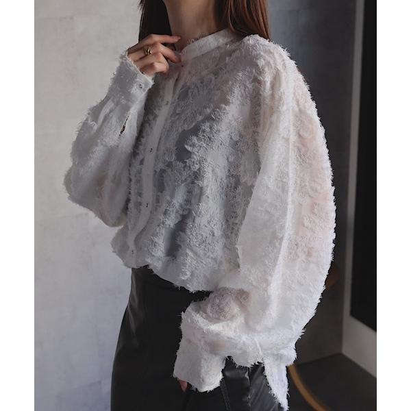 参考価格：5，990円発売時期：2022年09月コンディション：C（やや使用感あり）使用感があり、やや気になる傷や汚れがあるアイテム首周り・袖口：汚れ参考商品名：ジャガードフラワーブラウス / シアーブラウス【レディース シャツ/ブラウスラ...