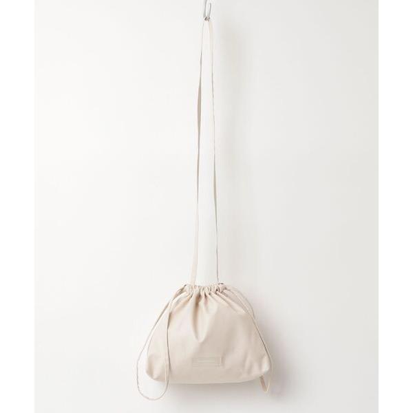 参考価格：5，500円発売時期：2020年10月コンディション：C（やや使用感あり）使用感があり、やや気になる傷や汚れがあるアイテム全体的：汚れ参考商品名：Vegan Leather 2way Purse Small Bag/ヴィーガンレザ...