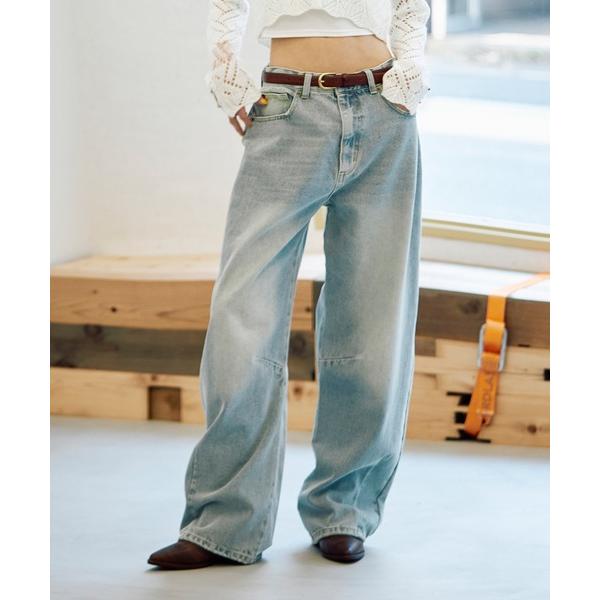 『セール実施中』参考価格：13，970円発売時期：2025年01月コンディション：A（使用感なし）数回使用した程度で使用感が感じられないアイテム参考商品名：ワイドカーブジャストウエストデニムパンツ参考品番：12423-471216【商品に関...