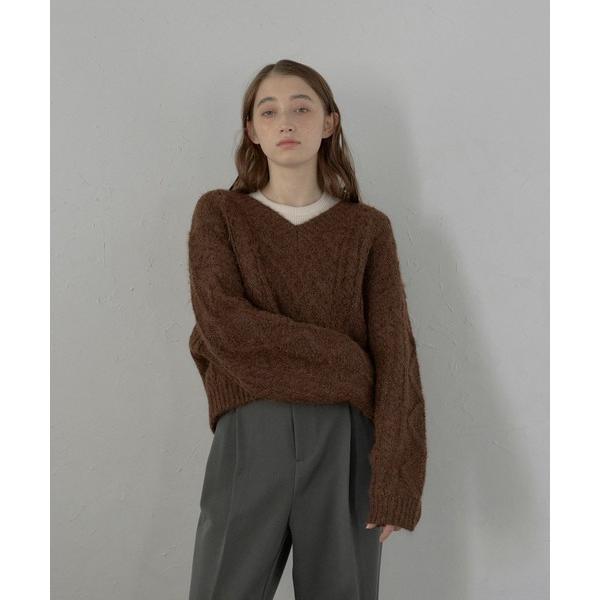 参考価格：7，370円発売時期：2024年11月コンディション：A（使用感なし）数回使用した程度で使用感が感じられないアイテム参考商品名：【MINERTE】cropped vneck cable knit pullover / クロップドケ...