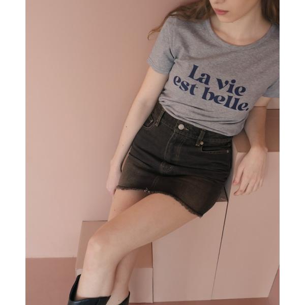 参考価格：4，400円発売時期：2024年08月コンディション：A（使用感なし）数回使用した程度で使用感が感じられないアイテム参考商品名：オーバーダイダメージ加工デニムミニスカート参考品番：223-704-8195/234-704M8195...