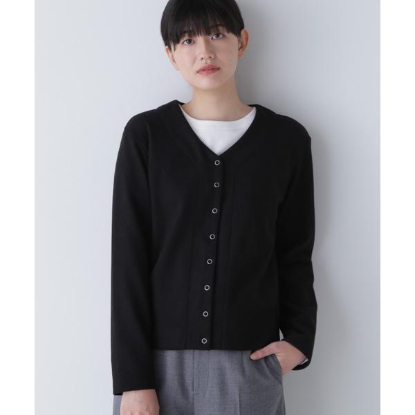 参考価格：16，500円発売時期：2023年09月コンディション：B（目立つ使用感なし）使用感が少ない、または気にならないアイテム袖口・首周り：汚れ参考商品名：◆ウォッシャブルミルドジャージカットソー参考品番：077-3260001【商品に...