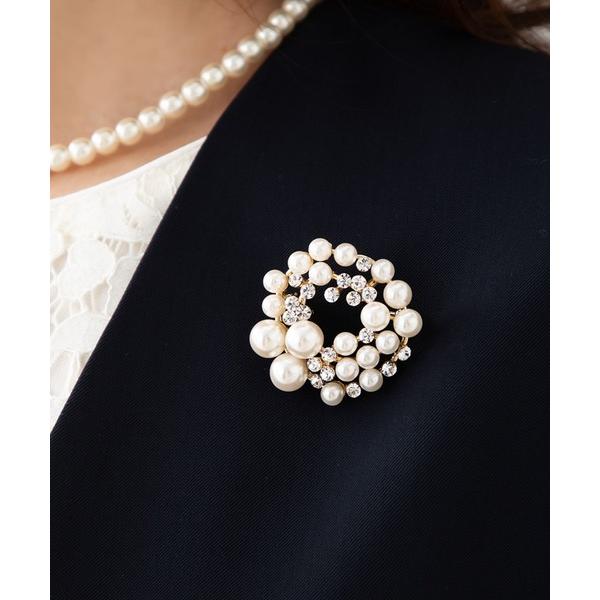 ZOZO問い合わせ番号:104053161ショップ:210nouve，トゥージュヌーブブランド:Cream dot.，クリームドット商品名:2タイプから選べる、パール×ビジューのブローチカテゴリ:アクセサリー>ブローチ/コサージュブラ...