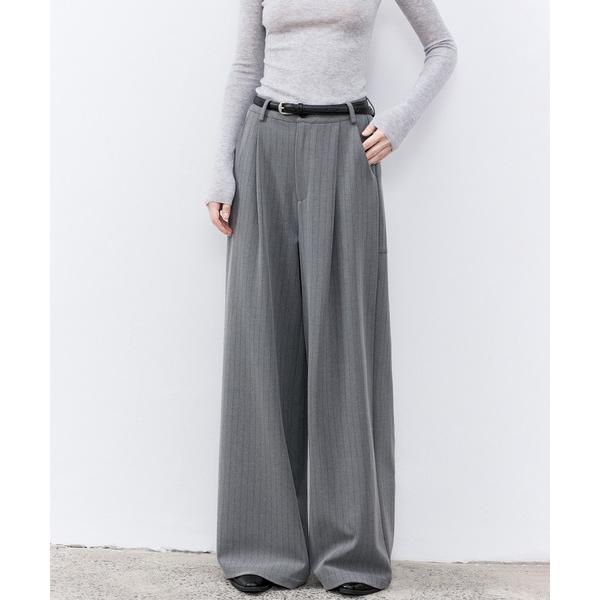 参考価格：13，800円発売時期：2024年10月コンディション：A（使用感なし）数回使用した程度で使用感が感じられないアイテム参考商品名：「tageechita」ハイライズストライプパンツ参考品番：T244SK030【商品に関する注意事項...