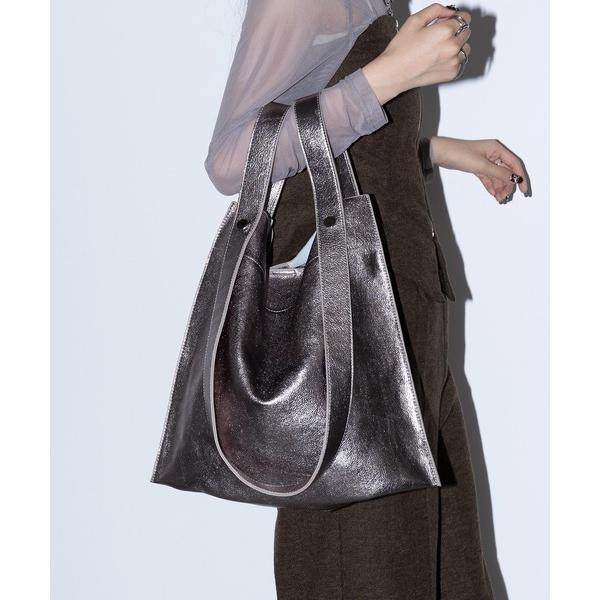 『セール実施中』参考価格：14，960円発売時期：2023年03月コンディション：B（目立つ使用感なし）使用感が少ない、または気にならないアイテムショルダーストラップ：汚れ表面：汚れ付属品：タグ参考商品名：25AW 限定カラー追加【BEAU...