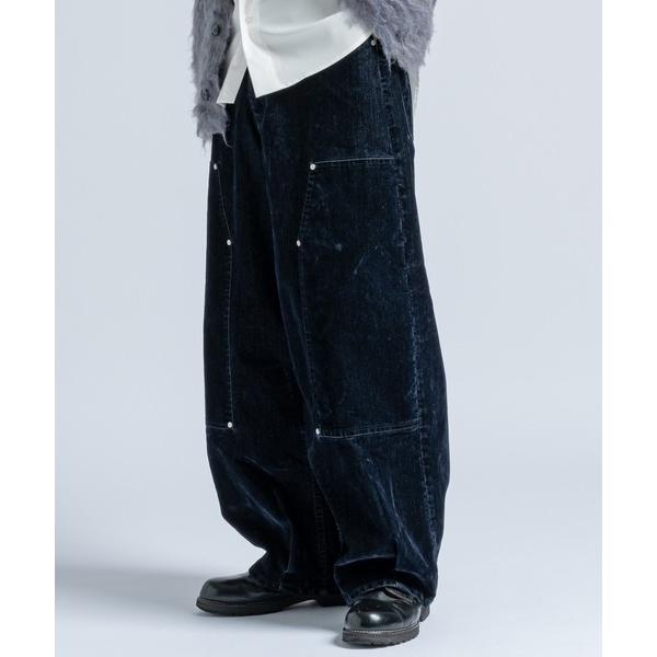 『セール実施中』参考価格：7，920円発売時期：2025年09月コンディション：B（目立つ使用感なし）使用感が少ない、または気にならないアイテムすそ周り：汚れ参考商品名：Flocked denim double knee pants / フ...