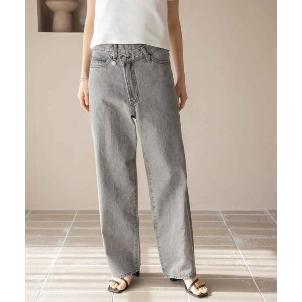 参考価格：8，800円発売時期：2025年01月コンディション：A（使用感なし）数回使用した程度で使用感が感じられないアイテム参考商品名：ＣＯＮＥ／アシメデニムパンツ 252606参考品番：252606【商品に関する注意事項】・こちらの商品...