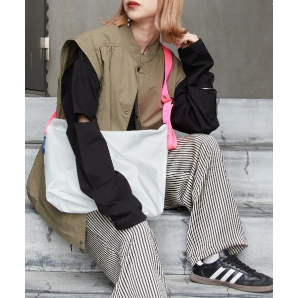 参考価格：7，590円発売時期：2025年01月コンディション：A（使用感なし）数回使用した程度で使用感が感じられないアイテム参考商品名：[JULY NINE/ジュライナイン] 別注 SEQUEL ナイロンショルダーバッグ参考品番：1124...