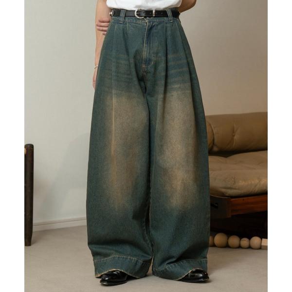 参考価格：8，800円発売時期：2025年02月コンディション：B（目立つ使用感なし）使用感が少ない、または気にならないアイテム全体的：色あせ参考商品名：Wide buggy vintage like denim pants ” Mud d...