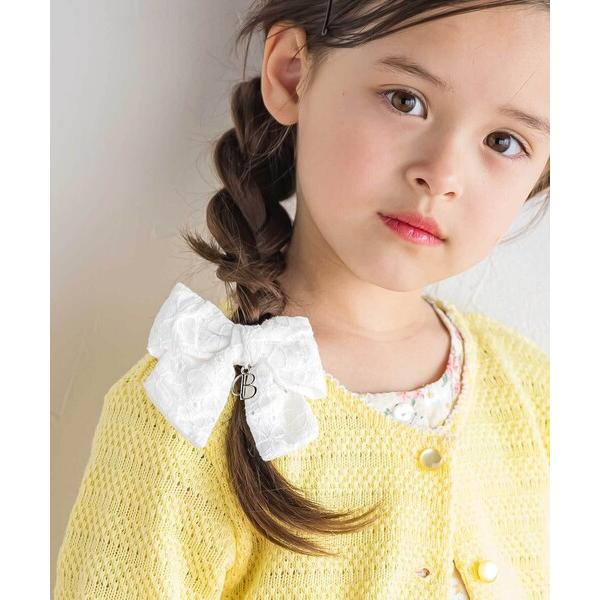 ZOZO問い合わせ番号:104173465ショップ:BEBE ONLINE STORE，ベベ オンラインストアブランド:BeBe，ベベ商品名:チャーム付きレースリボンヘアクリップカテゴリ:ヘアアクセサリー>バレッタ/ヘアクリップブラン...