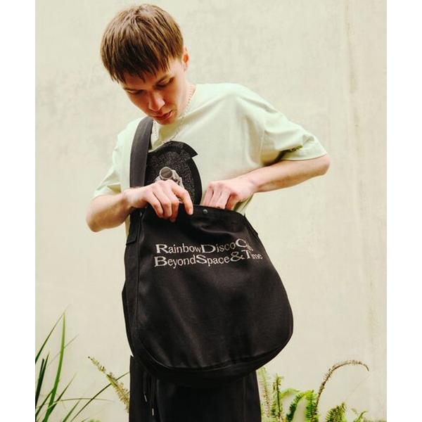 ZOZO問い合わせ番号:104173774ショップ:BEAMS MEN，ビームス メンブランド:BEAMS RECORDS，ビームスレコーズ商品名:Rainbow Disco Club / 2026 Canvas Bagカテゴリ:バッグ&g...