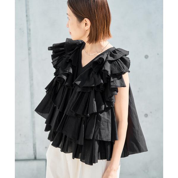 ZOZO問い合わせ番号:104177566ショップ:IENA，イエナブランド:IENA，イエナ商品名:AAYUSHI/アユーシ レイヤードラッフルブラウス SFN0715カテゴリ:トップス>シャツ/ブラウスブランド品番:2605191...