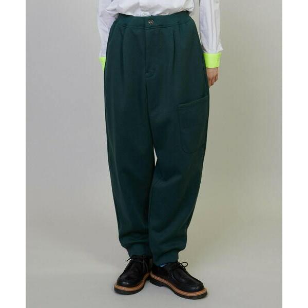 参考価格：19，800円発売時期：2025年01月コンディション：C（やや使用感あり）使用感があり、やや気になる傷や汚れがあるアイテム全体的：保管上のにおいがします。、色あせ参考商品名：スウェットセット パンツ参考品番：B1551RUP21...