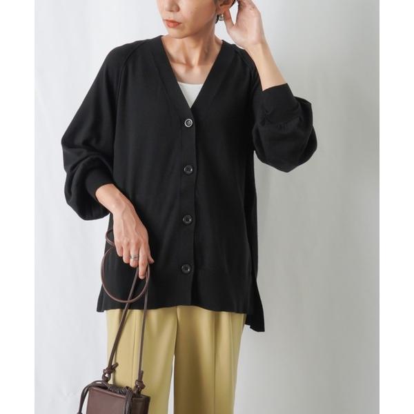 参考価格：6，930円発売時期：2023年09月コンディション：A（使用感なし）数回使用した程度で使用感が感じられないアイテム参考商品名：LC/LLL ラグランVネックカーディガン / サイドスリットリブ袖カーディガン参考品番：323202...