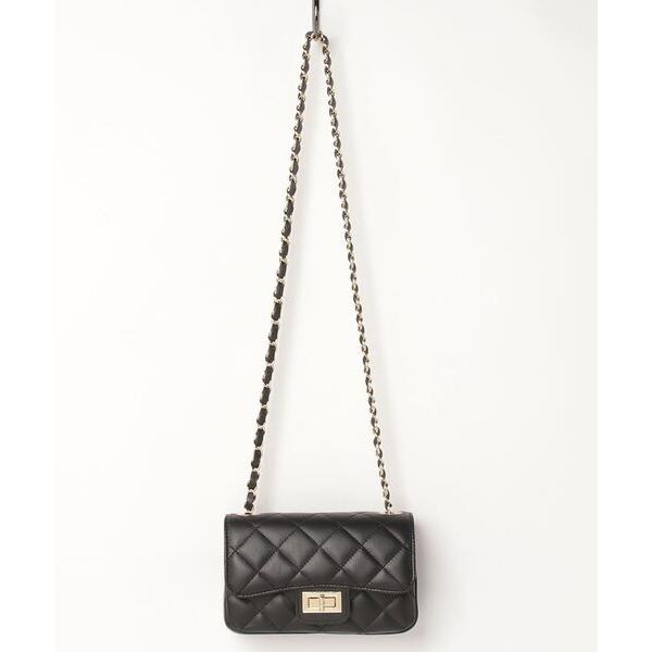 参考価格：17，600円発売時期：2023年08月コンディション：B（目立つ使用感なし）使用感が少ない、または気にならないアイテム表面・内側：汚れ参考商品名：＜AULENTTI＞レザー キルティング チェーン ショルダーバッグ参考品番：18...