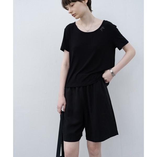 参考価格：7，400円発売時期：2023年05月コンディション：B（目立つ使用感なし）使用感が少ない、または気にならないアイテム後身頃：汚れ参考商品名：【 EKCOOKIES 】シンプルワイドハーフパンツ参考品番：E232SK032【商品に...