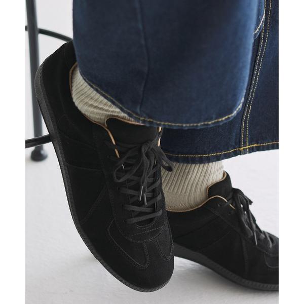 参考価格：8，690円発売時期：2022年07月コンディション：B（目立つ使用感なし）使用感が少ない、または気にならないアイテムソール：汚れ参考サイズ：27cm参考商品名：GERMAN TRAINER/ジャーマントレーナー レースアップスニ...