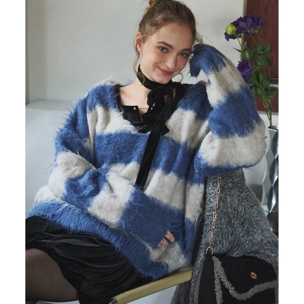 参考価格：7，920円発売時期：2024年10月コンディション：A（使用感なし）数回使用した程度で使用感が感じられないアイテム参考商品名：shaggy striped knit / シャギーストライプニット参考品番：234292【商品に関す...