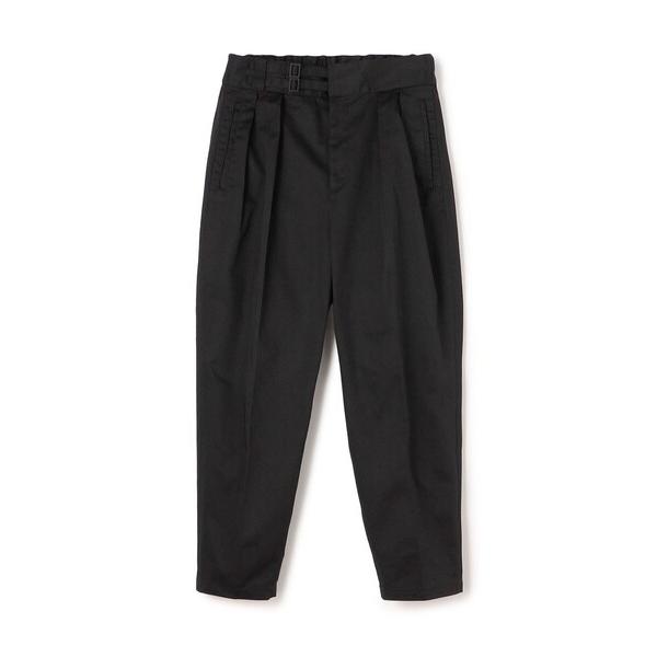 『セール実施中』参考価格：19，800円発売時期：2023年02月コンディション：B（目立つ使用感なし）使用感が少ない、または気にならないアイテムすそ周り：色あせ参考商品名：ポリエステルコットンツイル ダブルバックルパンツ参考品番：6304...