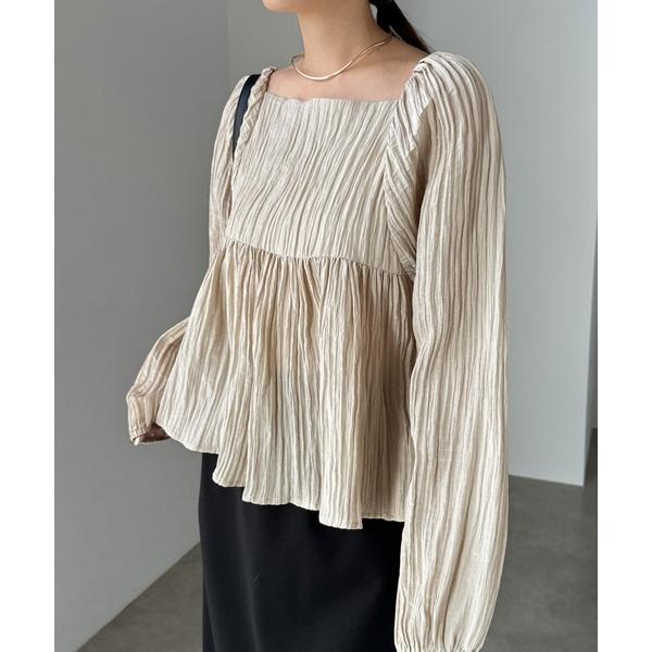 『セール実施中』参考価格：5，590円発売時期：2025年01月コンディション：A（使用感なし）数回使用した程度で使用感が感じられないアイテム参考商品名：ボリューム袖マットサテンペプラムトップス参考品番：6002435【商品に関する注意事項...