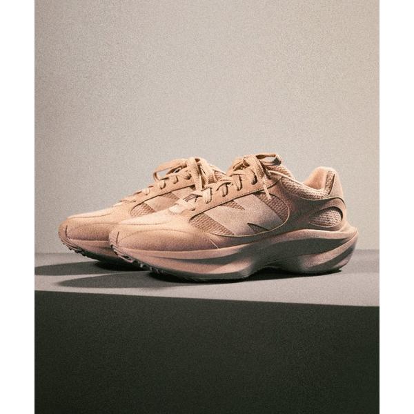 参考価格：22，000円発売時期：2024年11月コンディション：C（やや使用感あり）使用感があり、やや気になる傷や汚れがあるアイテムソール：汚れ内側：汚れ表面：汚れ、履きジワ参考商品名：WRPD Runner参考品番：UWRPDFCB【商...