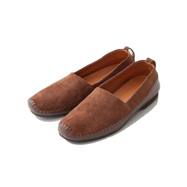 参考価格：24，970円発売時期：2024年07月コンディション：C（やや使用感あり）使用感があり、やや気になる傷や汚れがあるアイテムかかと・つま先：擦り減り全体的：汚れ表面：型崩れ参考サイズ：26cm【商品に関する注意事項】・こちらの商品...