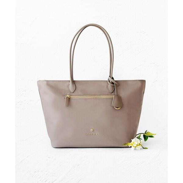 参考価格：19，800円発売時期：2023年07月コンディション：B（目立つ使用感なし）使用感が少ない、または気にならないアイテム底：傷内側：汚れ参考商品名：【撥水】【一部WEB限定カラー】LAUREL NYLONBAG ナイロンバッグ参考...