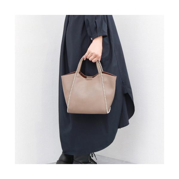 『セール実施中』参考価格：6，930円発売時期：2024年05月コンディション：A（使用感なし）数回使用した程度で使用感が感じられないアイテム参考商品名：カシュカシュ cachecache / ボールチェーン2wayミニトートバッグ参考品番...