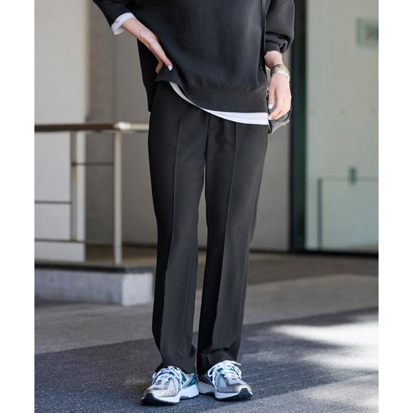 『セール実施中』参考価格：17，600円発売時期：2025年02月コンディション：A（使用感なし）数回使用した程度で使用感が感じられないアイテム参考商品名：スリムストレートパンツ参考品番：25030220740010【商品に関する注意事項】...