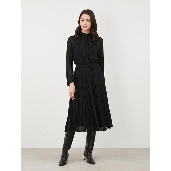 参考価格：15，950円発売時期：2023年07月コンディション：B（目立つ使用感なし）使用感が少ない、または気にならないアイテム全体的：汚れ付属品：ベルト参考商品名：ラッフルデザインプリーツジョゼットワンピース参考品番：09WFO2340...