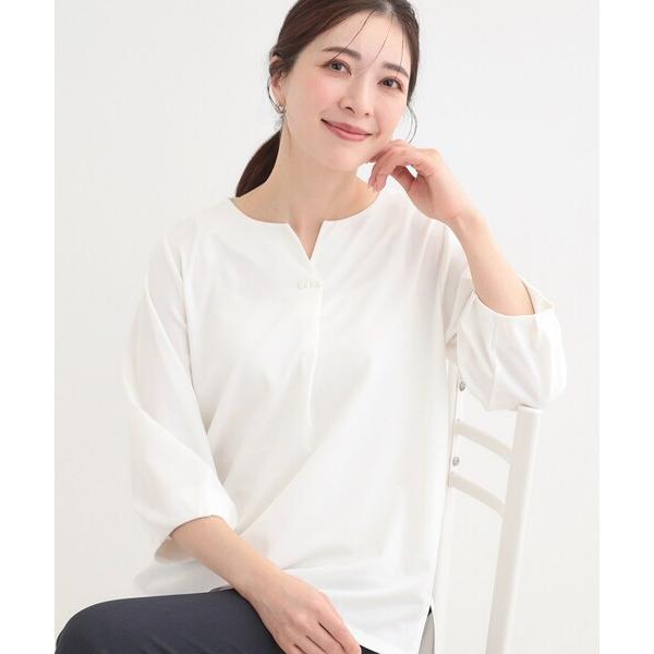 『タイムセール実施中』ZOZO問い合わせ番号:104326343ショップ:SHOO・LA・RUE，シューラルーブランド:SHOO・LA・RUE，シューラルー商品名:【洗濯機可/イージーケア/UV】パール調付きカットブラウスカテゴリ:トップス...