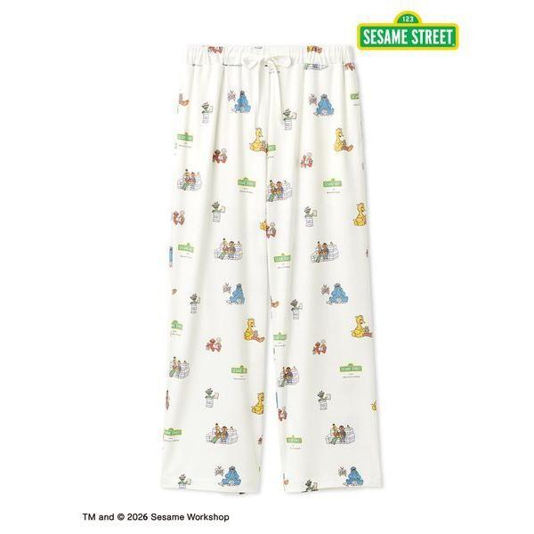 ZOZO問い合わせ番号:104327476ショップ:gelato pique，ジェラート　ピケブランド:gelato pique，ジェラートピケ商品名:【SESAME STREET】総柄ロングパンツカテゴリ:ルームウェア>ルームウェア...