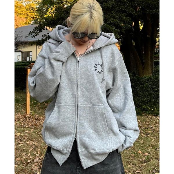 参考価格：9，480円発売時期：2024年11月コンディション：C（やや使用感あり）使用感があり、やや気になる傷や汚れがあるアイテム襟周り・すそ周り：汚れ参考商品名：HEAVY WEIGHT 12.7oz CIRCLE LOGO ZIP H...