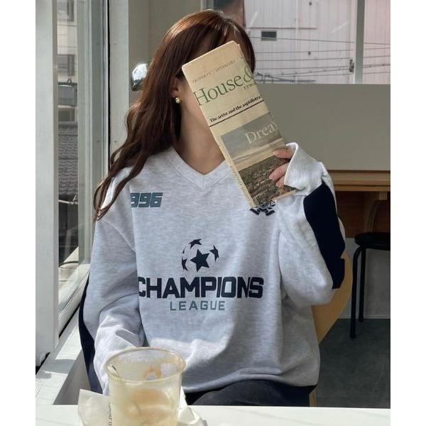 参考価格：6，980円発売時期：2023年09月コンディション：B（目立つ使用感なし）使用感が少ない、または気にならないアイテム袖口：汚れ参考商品名：[BELLIDE MADE] サッカーデザインオーバーフィットVネックスウェット参考品番：...