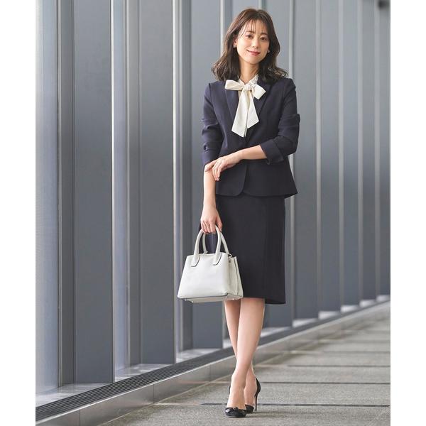 『タイムセール実施中』参考価格：9，200円発売時期：2023年06月コンディション：B（目立つ使用感なし）使用感が少ない、または気にならないアイテム内側：汚れ参考商品名：選べる4タイプ洗えるベーシックビジネススーツ　フレアスカートセット（...