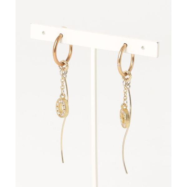 参考価格：9，020円発売時期：2017年10月コンディション：D（傷・汚れあり）傷や汚れがあるが使用には問題ないアイテム全体的：くすみ、傷、剥げ参考商品名：リングパヴェイヤリング参考品番：Z0RIGA008PZOZO問い合わせ番号:104...