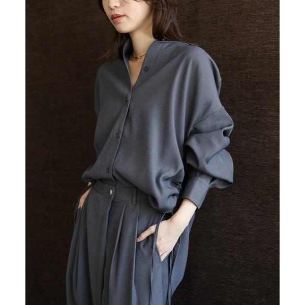 参考価格：5，940円発売時期：2025年09月コンディション：A（使用感なし）数回使用した程度で使用感が感じられないアイテム参考商品名：【Et】Side Shirring Band Collar Shirt参考品番：bs225115【商品...