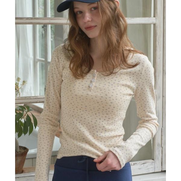 ZOZO問い合わせ番号:104449243ショップ:Auntie Rosa，アンティローザブランド:Birthday room，バースデイルーム商品名:小花柄ヘンリーカットソー/Small floral print henley topカテ...