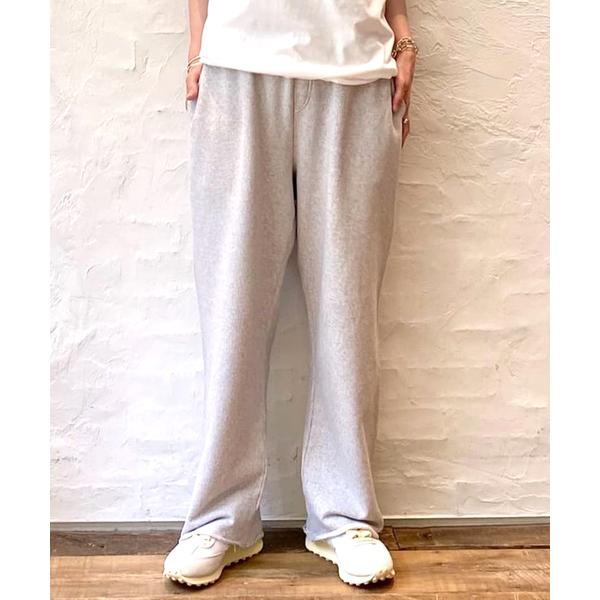 参考価格：20，900円発売時期：2024年07月コンディション：C（やや使用感あり）使用感があり、やや気になる傷や汚れがあるアイテム全体的：保管上のにおいがします。参考商品名：ウラケパンツ参考品番：24070440000030【商品に関す...