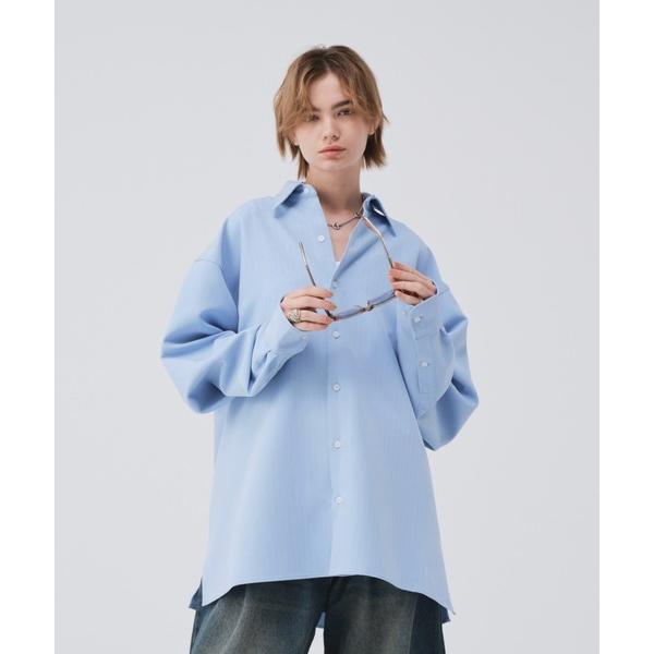 参考価格：6，600円発売時期：2024年08月コンディション：B（目立つ使用感なし）使用感が少ない、または気にならないアイテム首周り：色あせ参考商品名：Oversize L/S basic shirt /オーバーサイズロングスリーブシャツ...