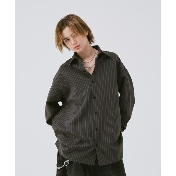 参考価格：6，600円発売時期：2024年08月コンディション：B（目立つ使用感なし）使用感が少ない、または気にならないアイテム首周り・袖口：汚れ参考商品名：Oversize L/S basic shirt /オーバーサイズロングスリーブシ...