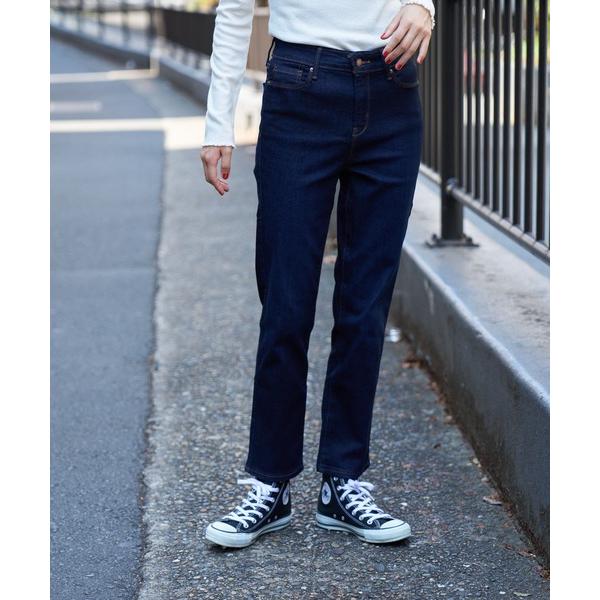 参考価格：5，390円発売時期：2023年07月コンディション：A（使用感なし）数回使用した程度で使用感が感じられないアイテム参考商品名：DENIZEN from Levi's SCULPT HR STRAIGHT REBOOT参考品番：A...