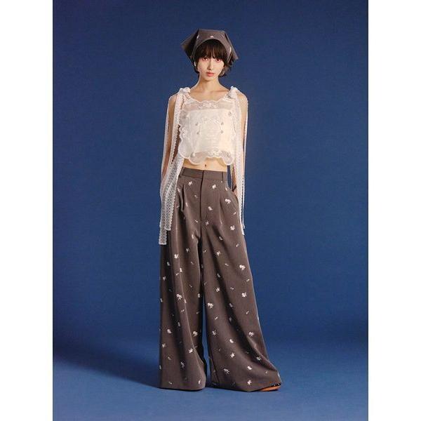 ZOZO問い合わせ番号:104526802ショップ:LILY BROWN，リリー ブラウンブランド:LILY BROWN，リリーブラウン商品名:【LILY BROWN×KEITA MARUYAMA】sakuraエンブロイダリートラウザーズカ...