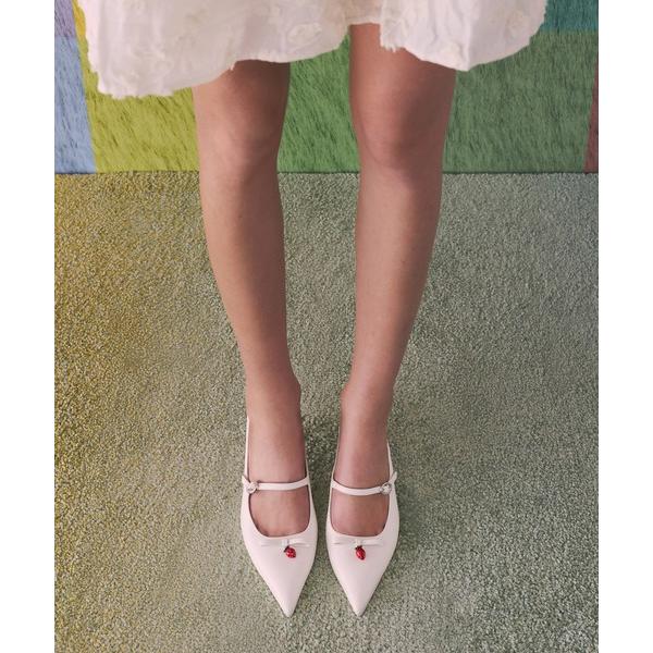 ZOZO問い合わせ番号:104563461ショップ:CHARLES &amp; KEITH，チャールズ＆キースブランド:CHARLES &amp; KEITH，チャールズ &amp; キース商品名:Sonali ソナリ ストロベリーボウ ス...