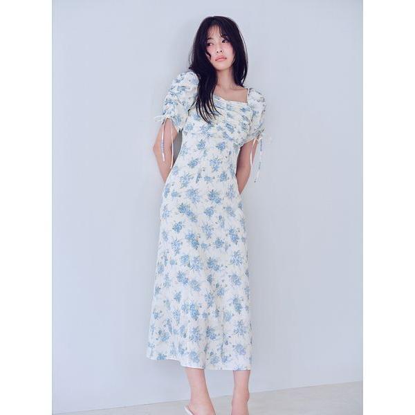 ZOZO問い合わせ番号:104600733ショップ:SNIDEL，スナイデルブランド:SNIDEL，スナイデル商品名:【WEB限定/ROSE Collection】ROSEプリントワンピースカテゴリ:ワンピース/ドレス>ワンピースブラ...