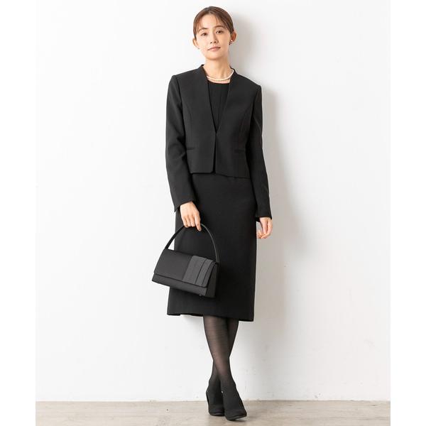 参考価格：52，800円発売時期：2023年11月コンディション：A（使用感なし）数回使用した程度で使用感が感じられないアイテム参考商品名：【ＷＥＢ限定】【喪服】【洗える】Ｖネックジャケット＆ワンピース　ブラックフォーマルセットアップスーツ...