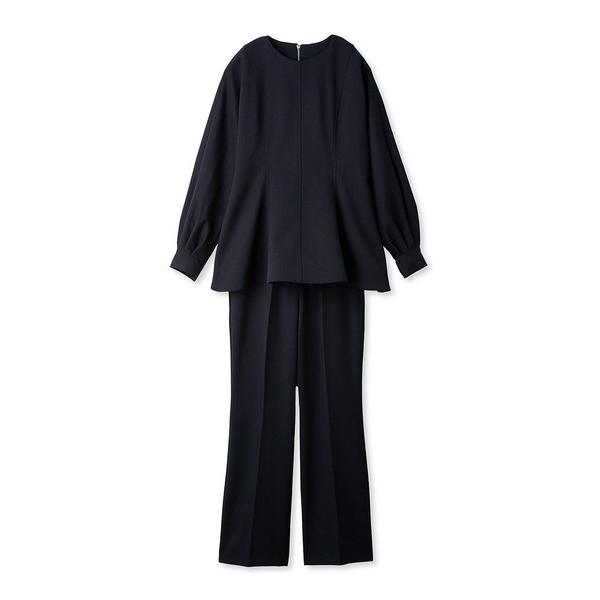 『セール実施中』参考価格：20，900円発売時期：2023年10月コンディション：A（使用感なし）数回使用した程度で使用感が感じられないアイテム参考商品名：ペプラムトップスシガレットパンツSET UP参考品番：09WFO234159【商品に...