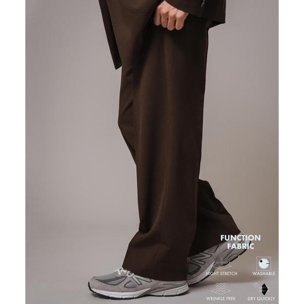 『セール実施中』参考価格：16，500円発売時期：2025年02月コンディション：B（目立つ使用感なし）使用感が少ない、または気にならないアイテム前身頃：汚れ参考商品名：’’MULTI FUNCTION’’ ワイドスラックス参考品番：250...